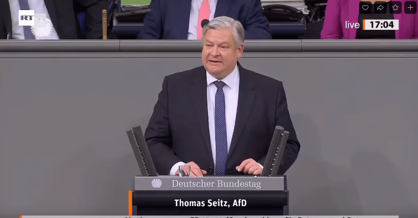 Live aus dem Bundestag: Aktuelle Stunde: Cum-Ex - Konsequenzen für den Kanzler | auf loobloo.tv